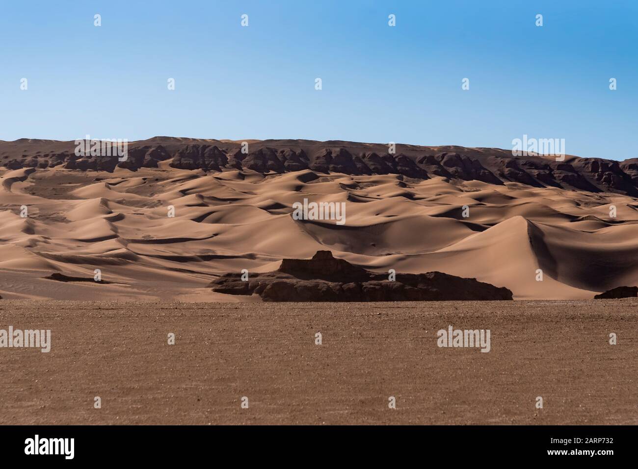 Best desert shots hi-res stock photography and images - Alamy