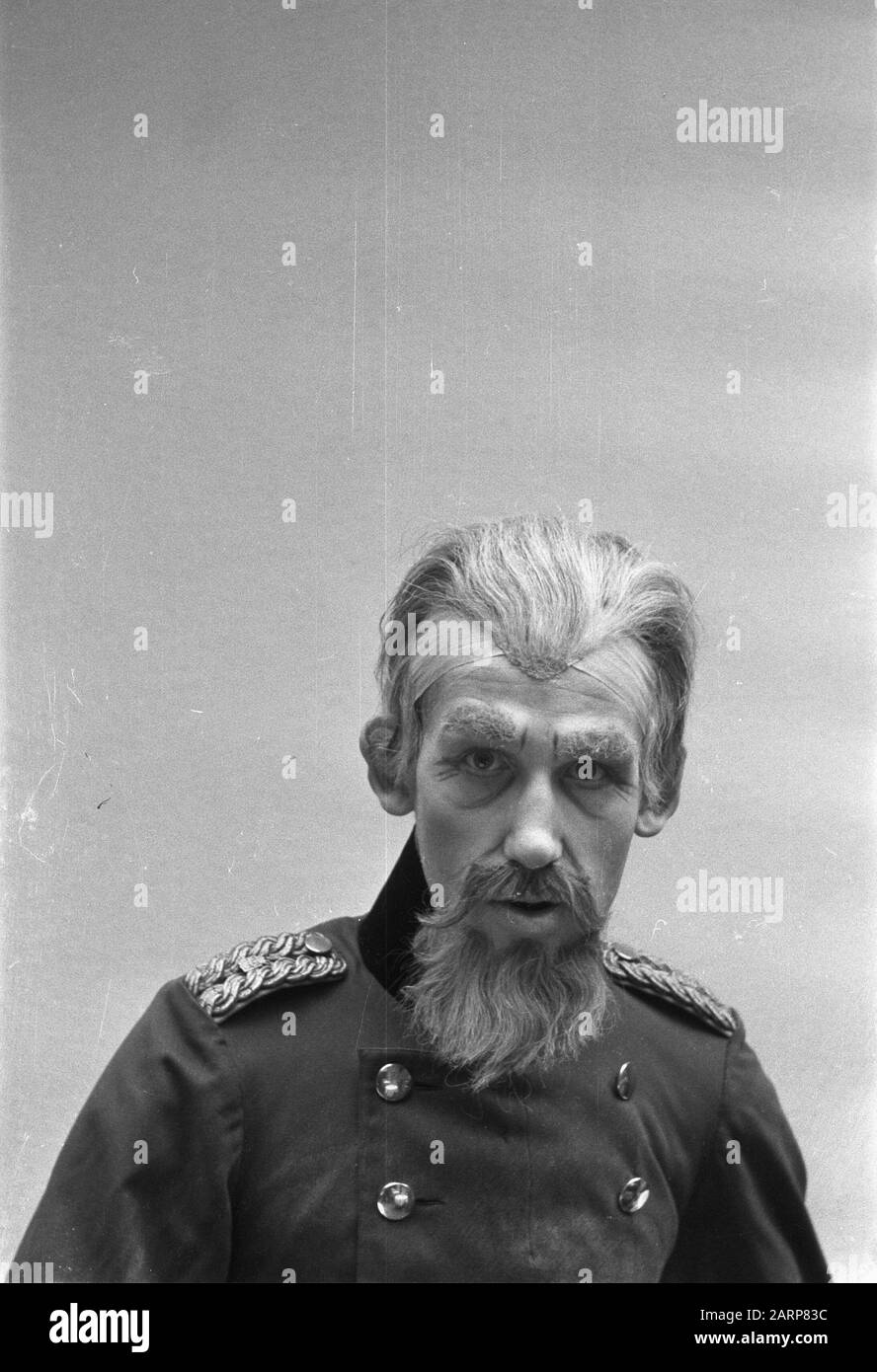 Student networks Black and White Stock Photos & Images - Alamy