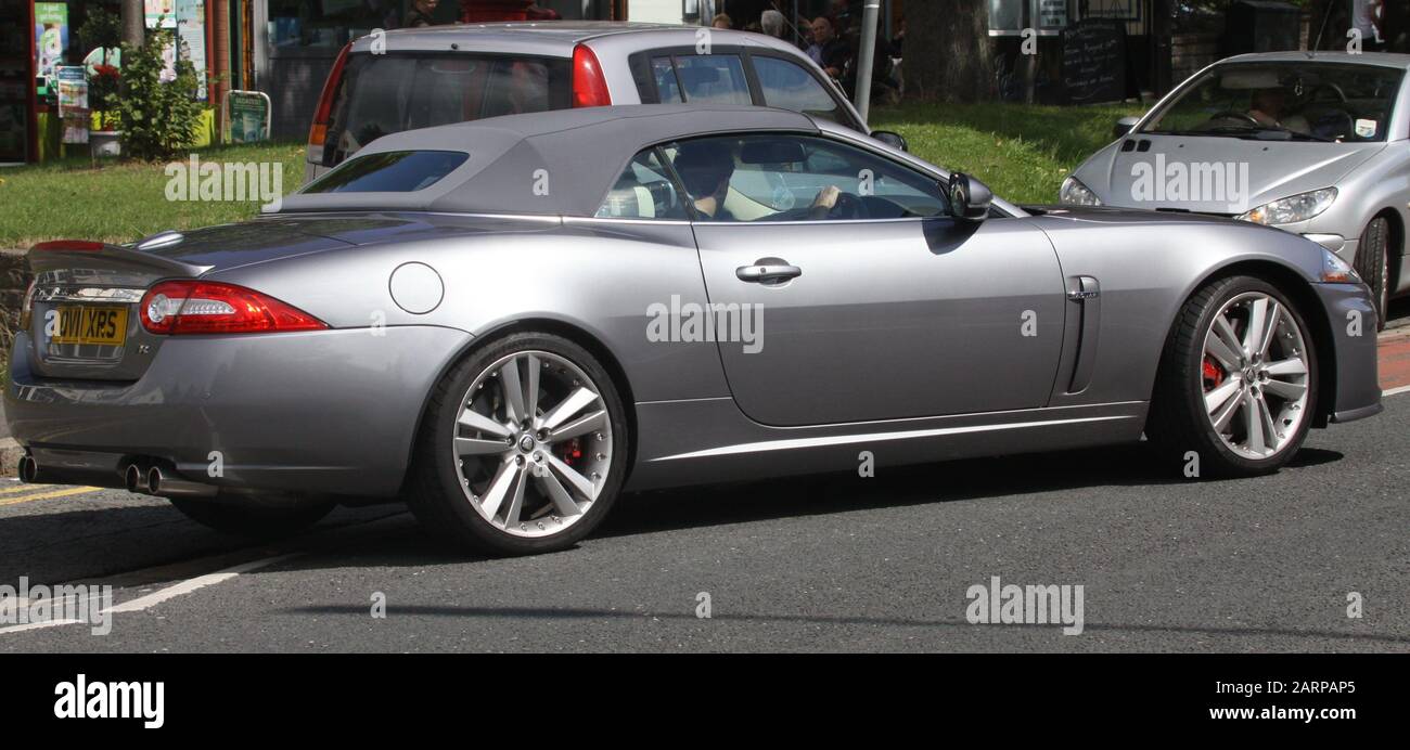 Liverpool,Uk Lfc legend Steven Gerrard signing his book before leaving ...