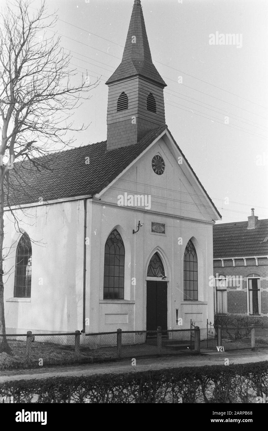 Land plots, houses, churches Date: February 1954 Location: Bourtange ...