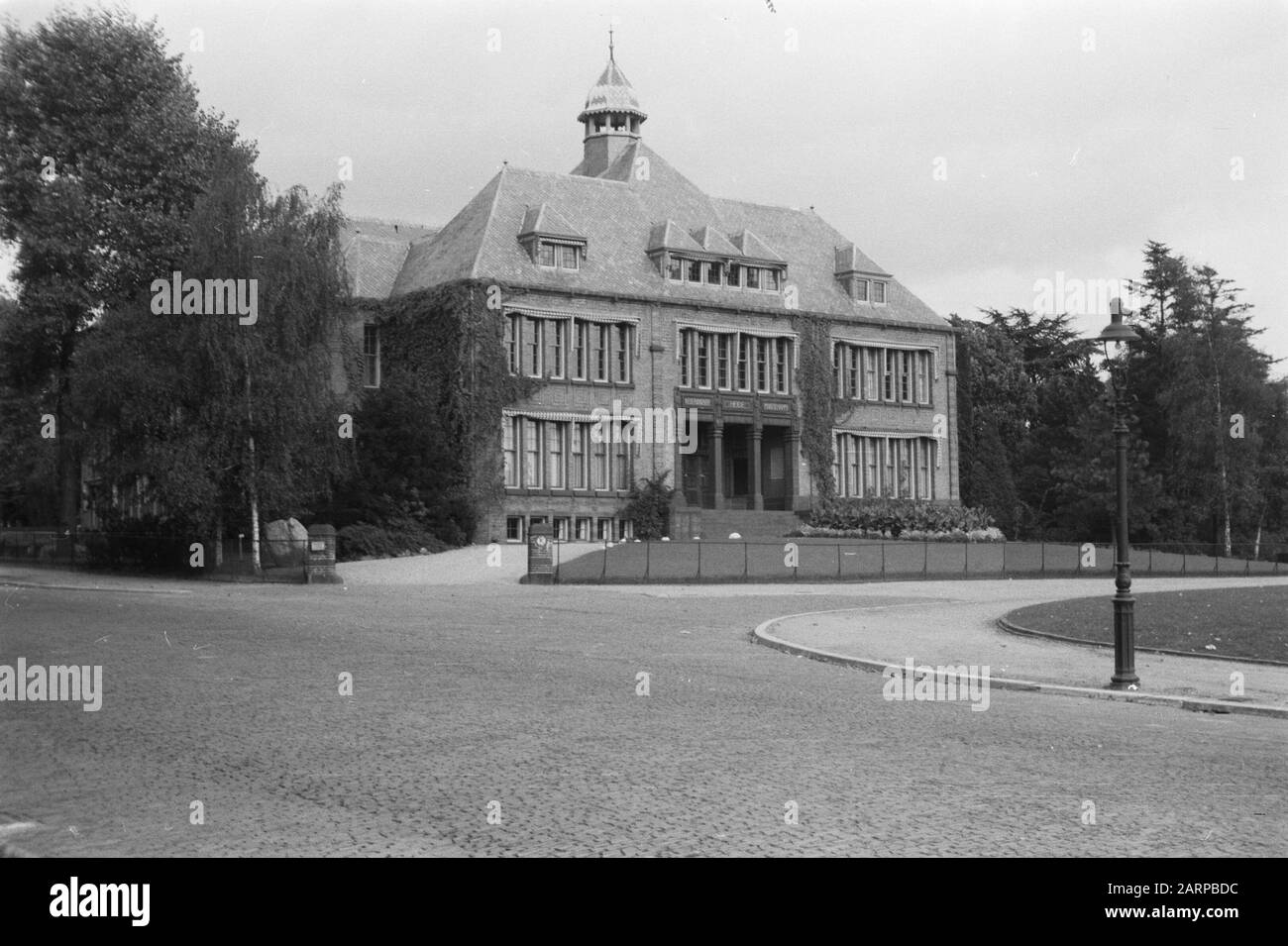 buildings and monuments KNHM, main buildings Date: 1950 Keywords ...