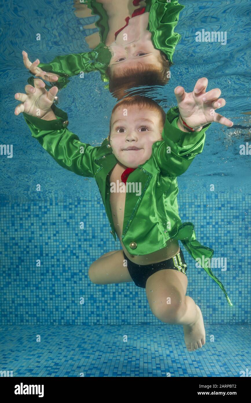 Swim open air pool hi-res stock photography and images - Alamy