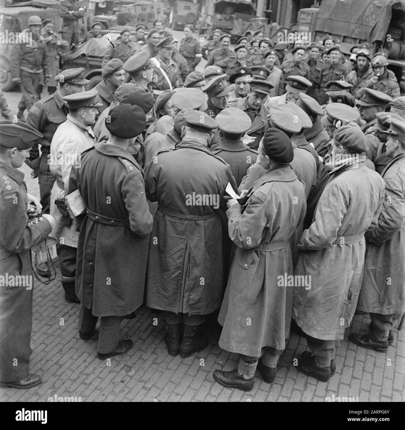 May 1945 news hi-res stock photography and images - Alamy