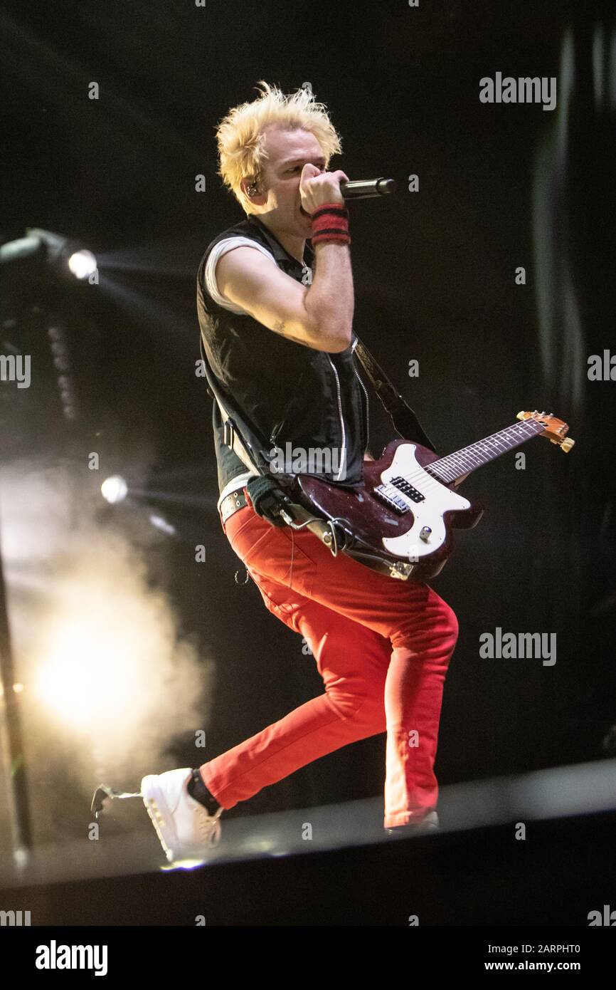 Sum 41 2020 hi-res stock photography and images - Alamy
