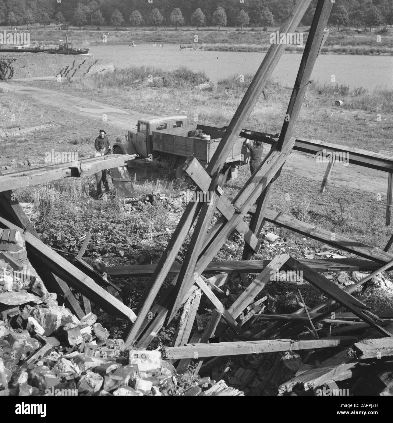 Recovery: Arnhem [truck with open body of the Red Cross Hulpcorps seen ...