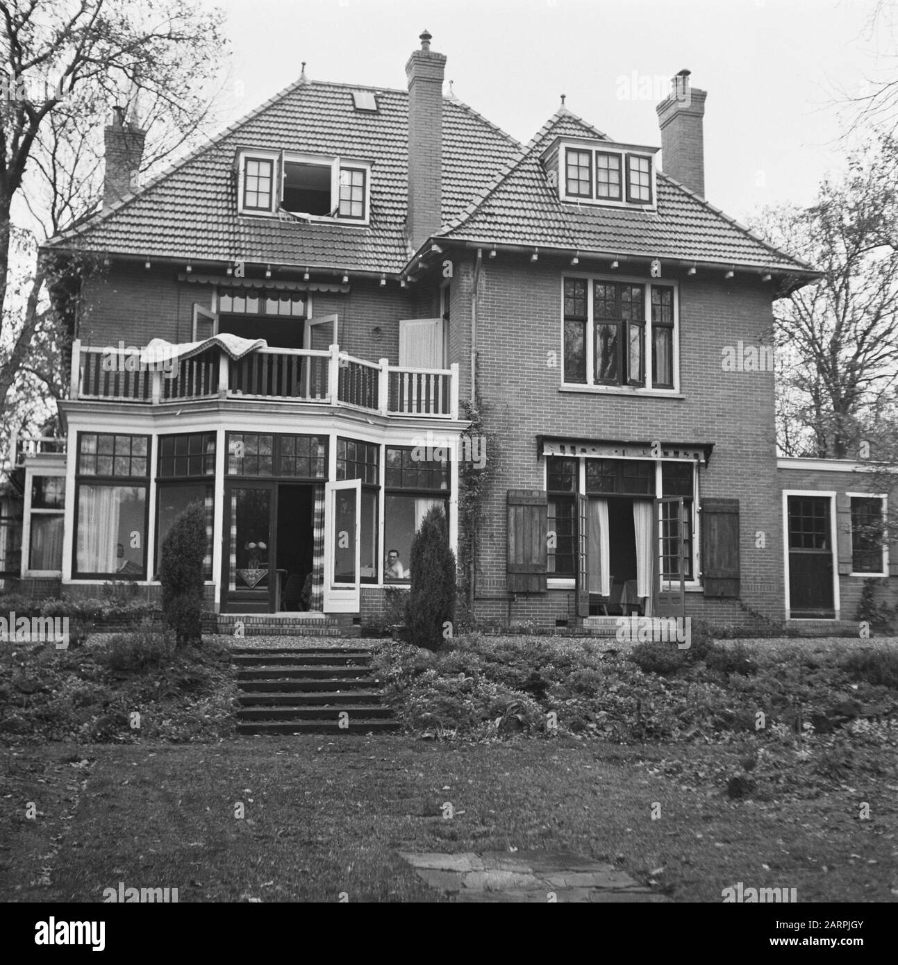 Stichting 1940-1945 Recovering sites Stichting 1940-1945 Restorative ...