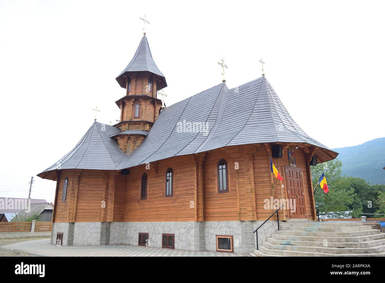 Orthodox wooden churches hi-res stock photography and images - Alamy