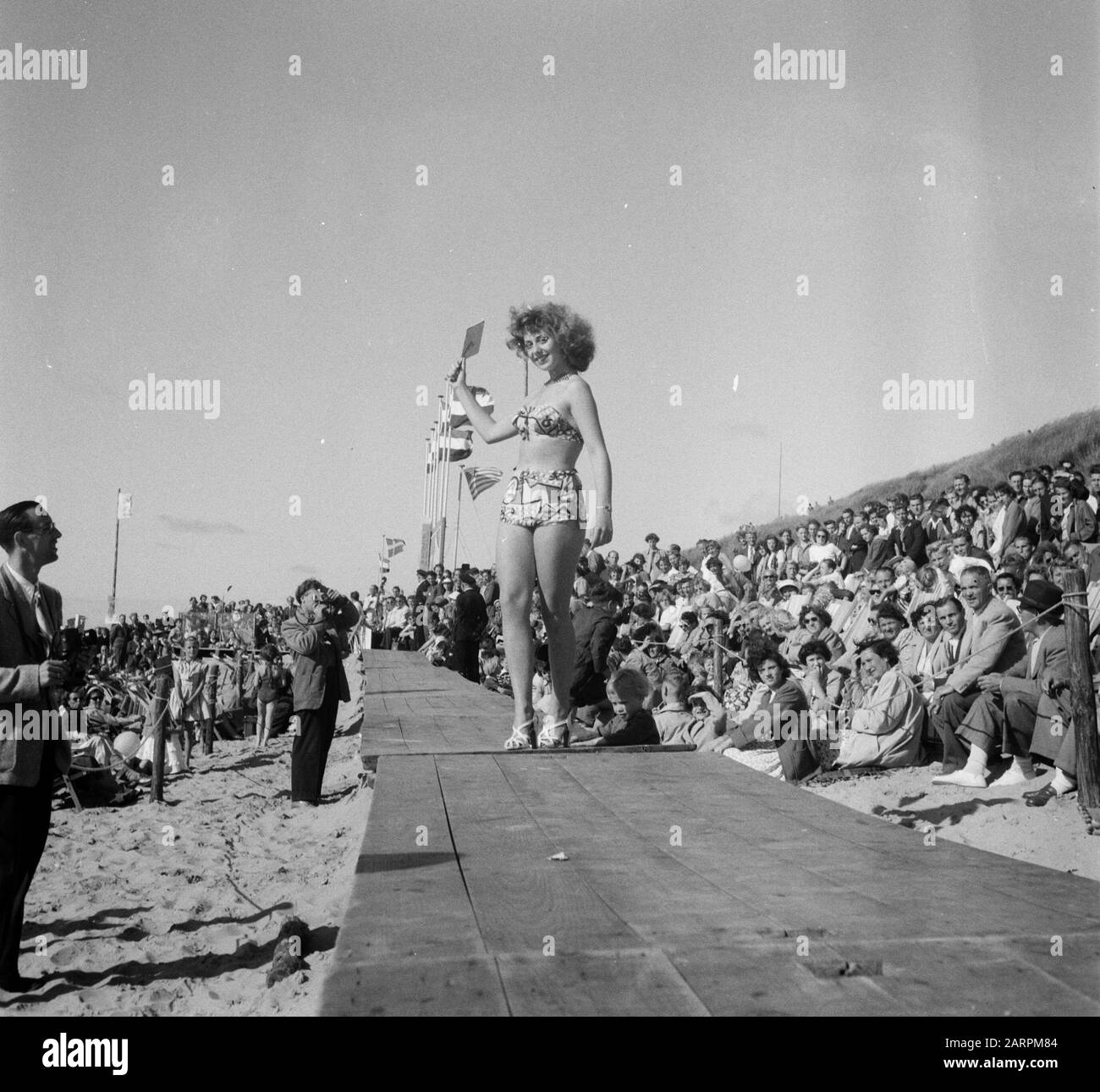 Miss Zandvoort Election Miss Zandvoort; Mimi Kok Date: 15 July 1951 ...