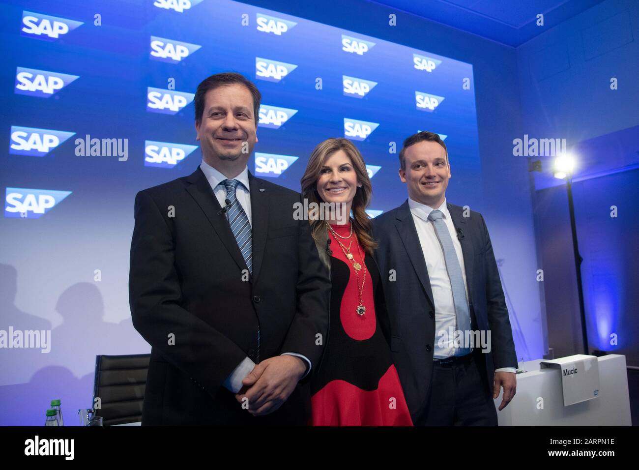 Jennifer morgan sap hi-res stock photography and images - Alamy