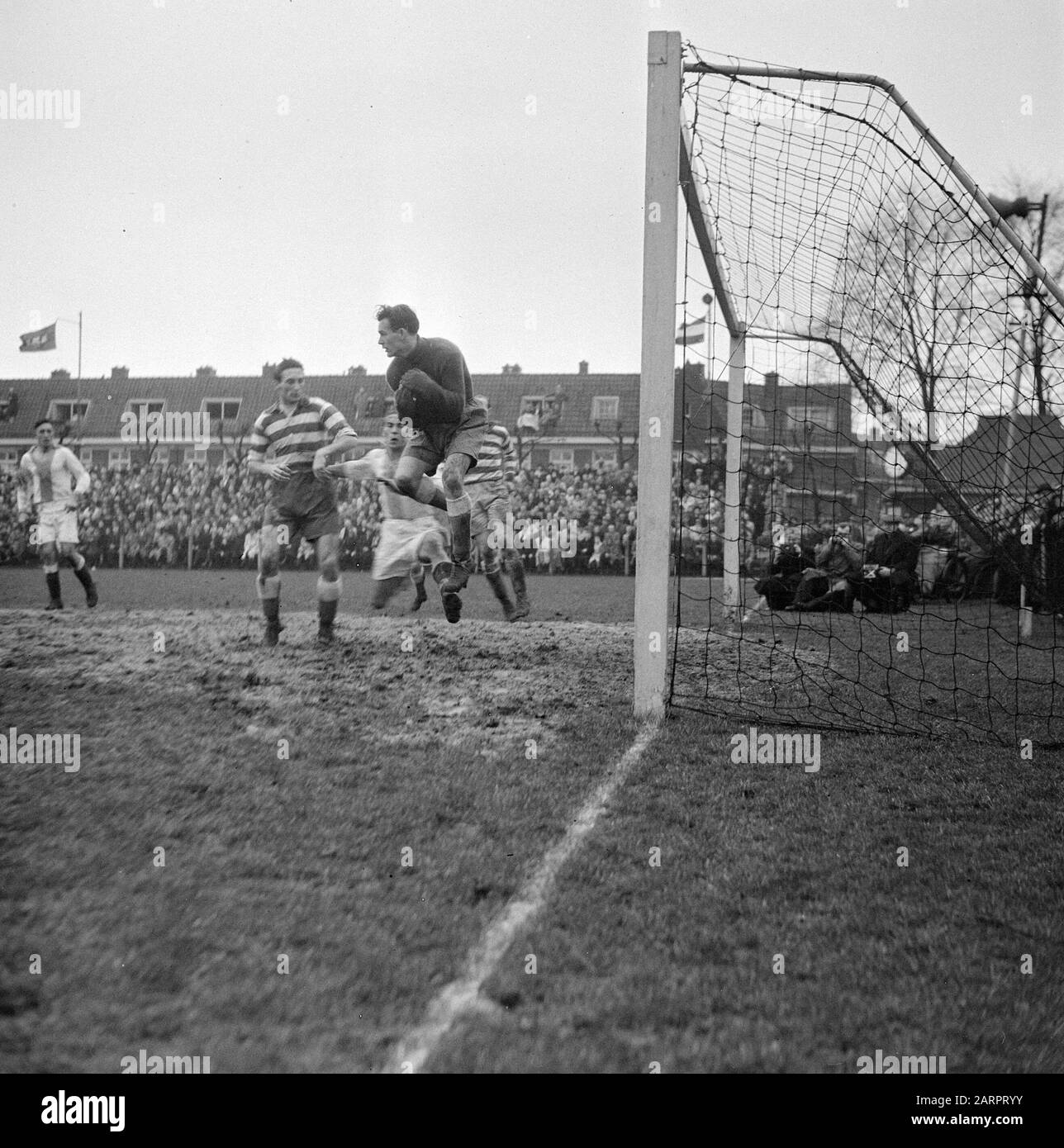 Goalkeeper volewijckers hi-res stock photography and images - Alamy