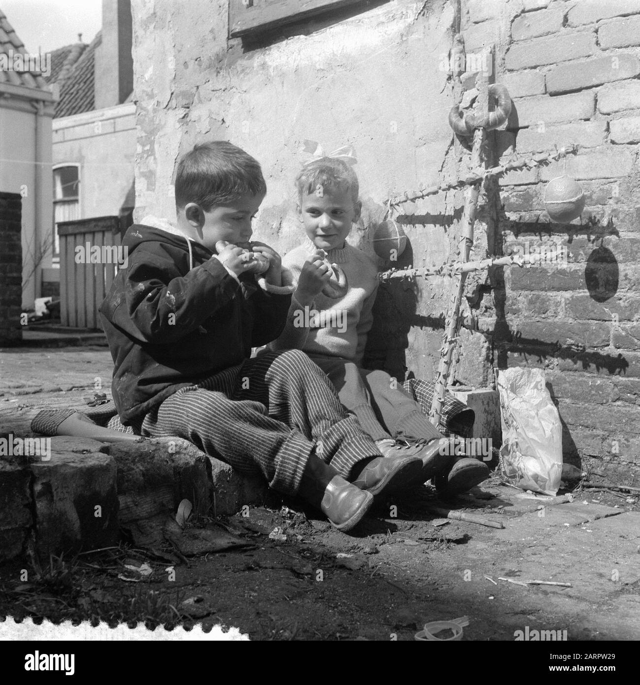 Children make their Palmpases Date: April 12, 1957 Keywords: Children ...