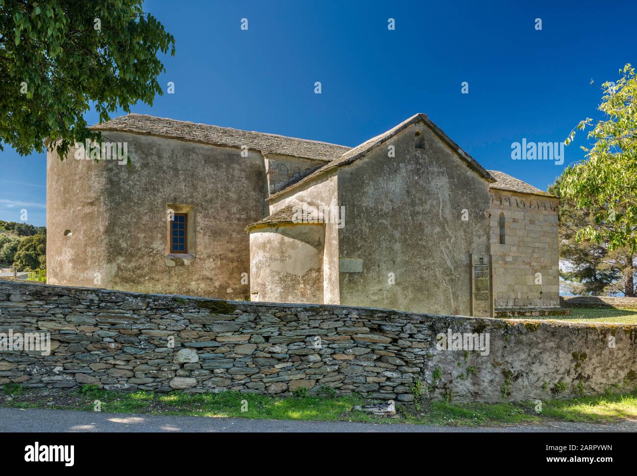 Eglise Santa Maria Assunta, 12th century church, Romanesque-Pisan style ...
