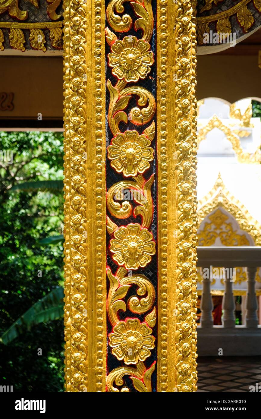 Thai pillar design hi-res stock photography and images - Alamy