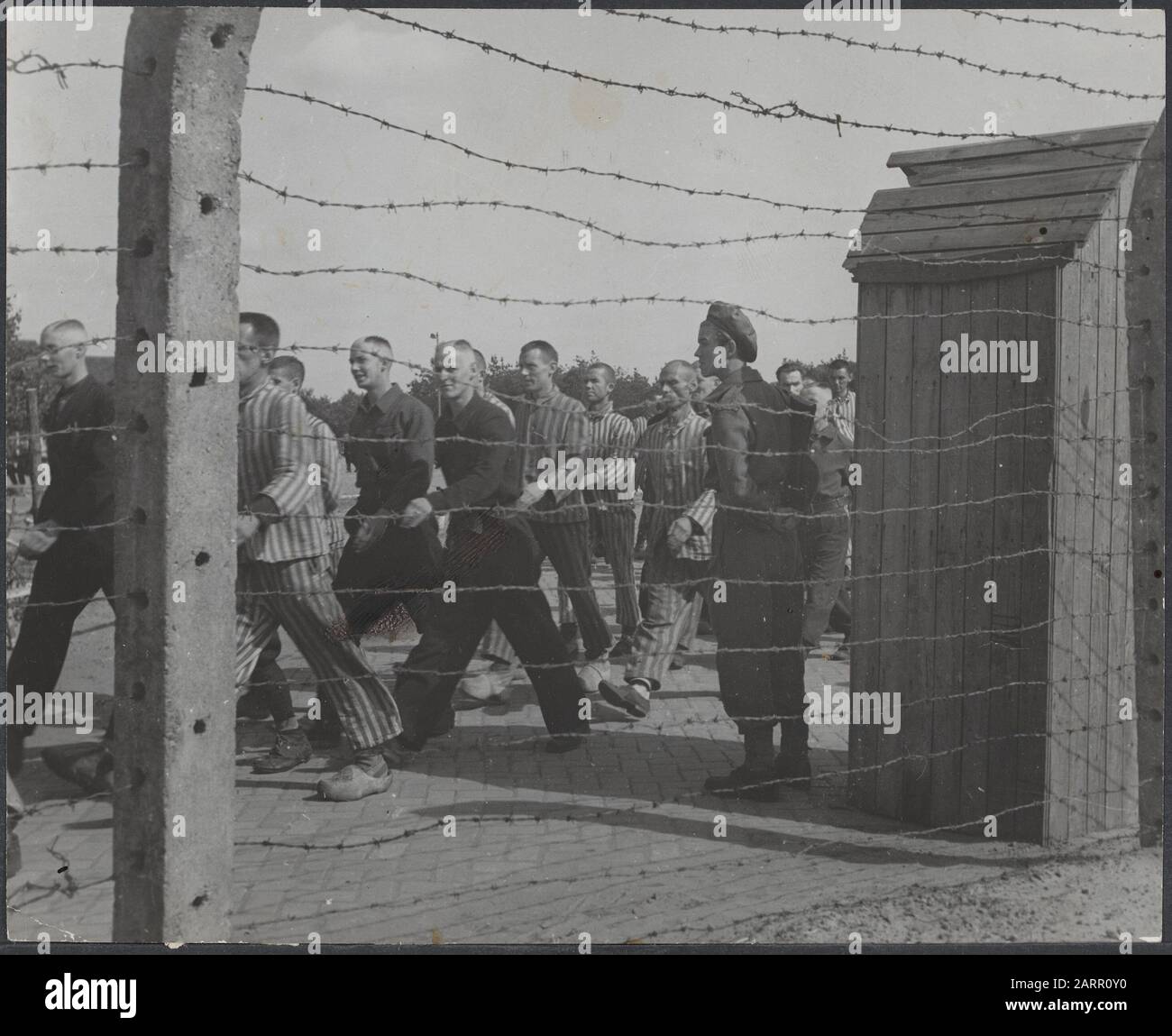 Reportage from the camp at Vught Prisoners in prison camp at Vught on ...