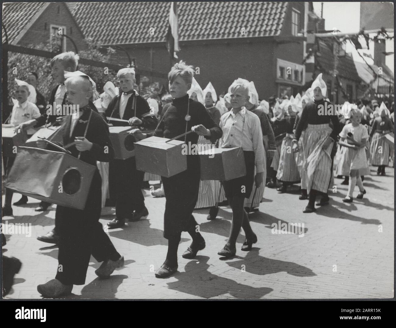 Food supply: Wageningen Festivals and fair in Volendam, after ...