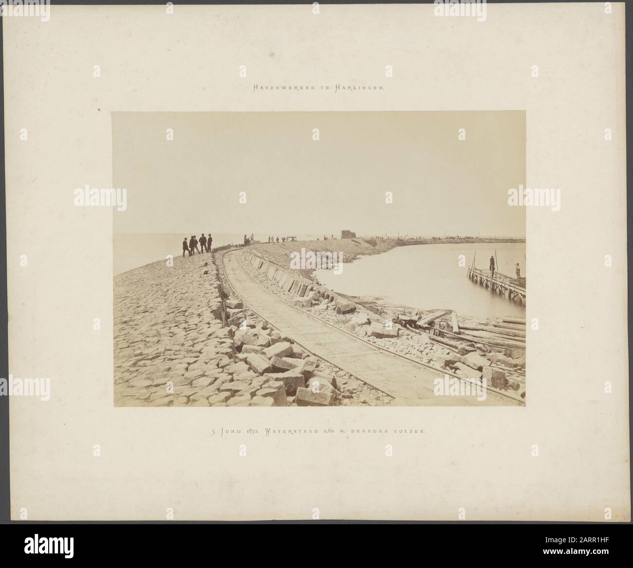 Harlingen Water level 0,60 M below the volzee Date: 5 June 1872 ...