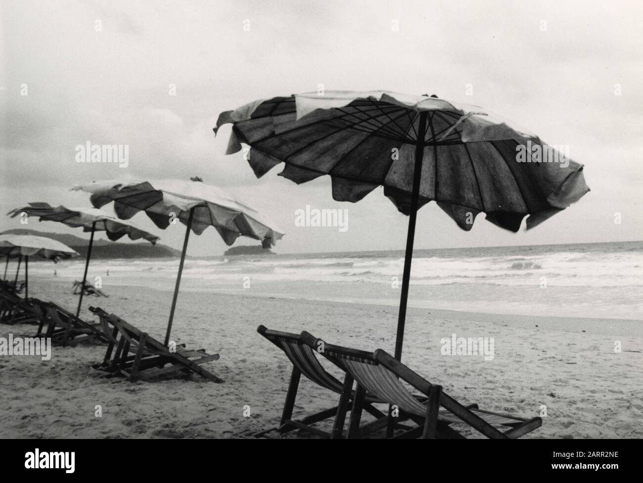 1970s beach hi-res stock photography and images - Alamy
