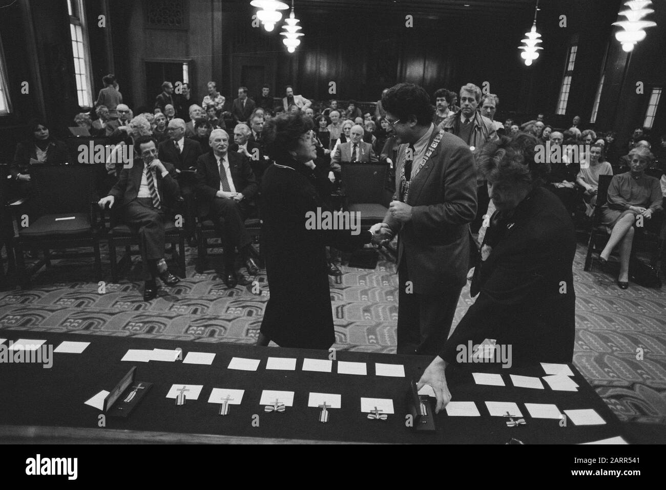 Awards ceremony Resistance crosses by mayor Van Thijn (Amsterdam ...
