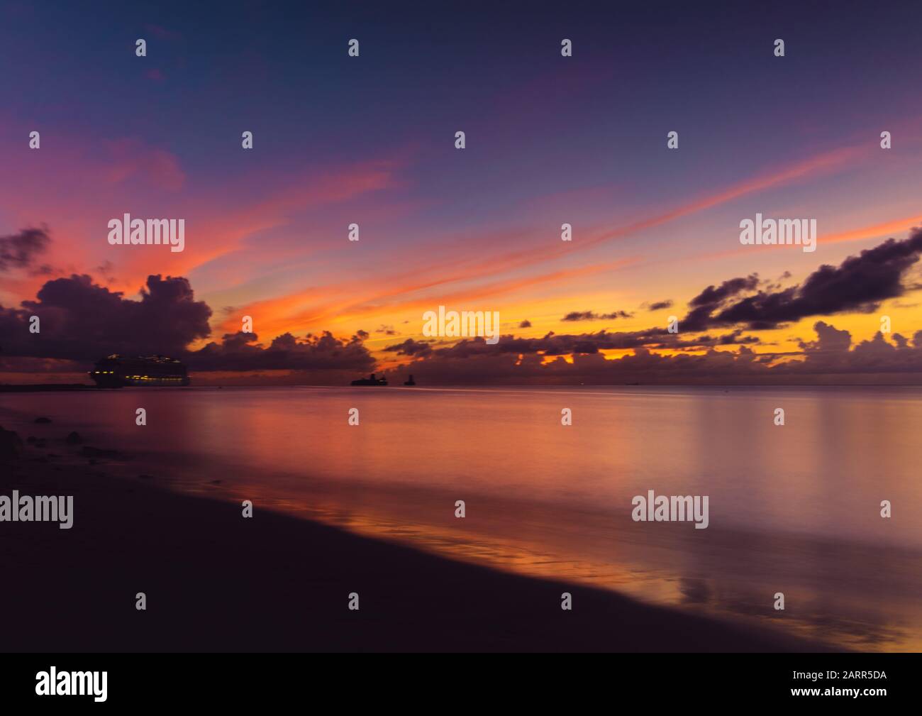 Cayman brac hi-res stock photography and images - Alamy