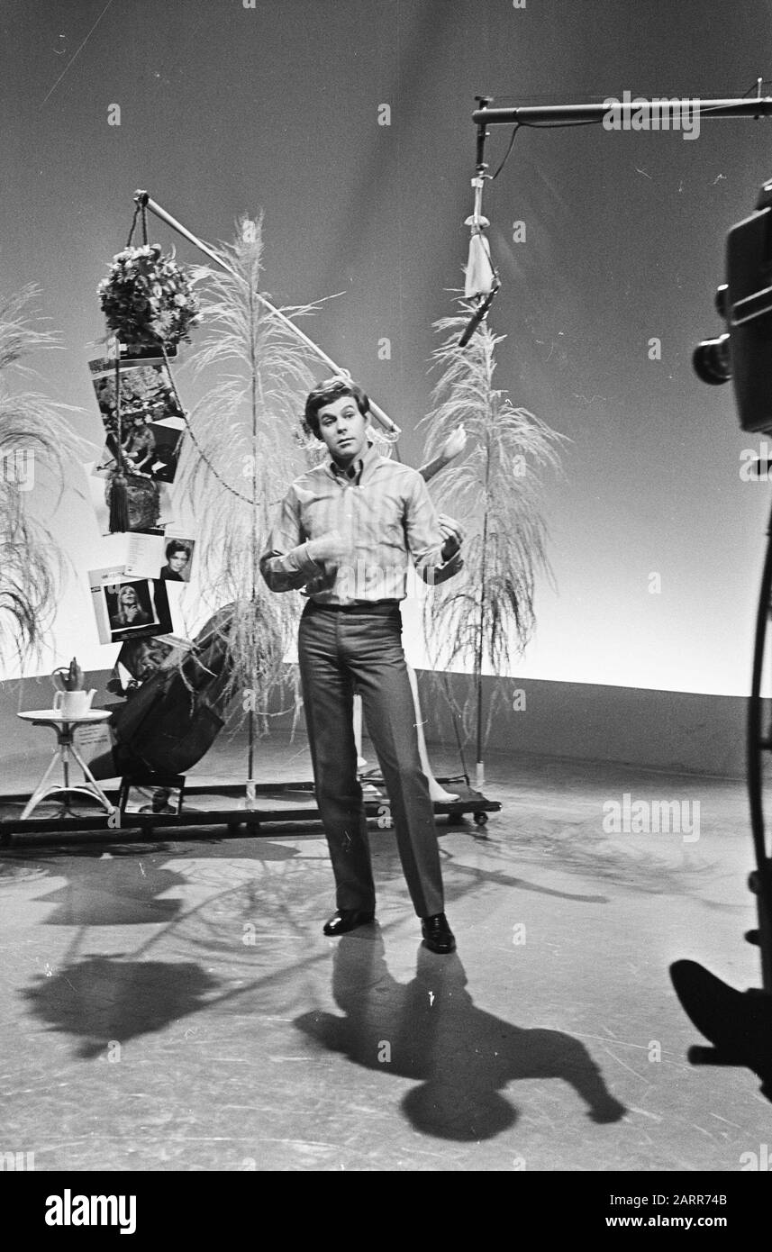 Ria Valk show Date: January 27, 1967 Stock Photo - Alamy