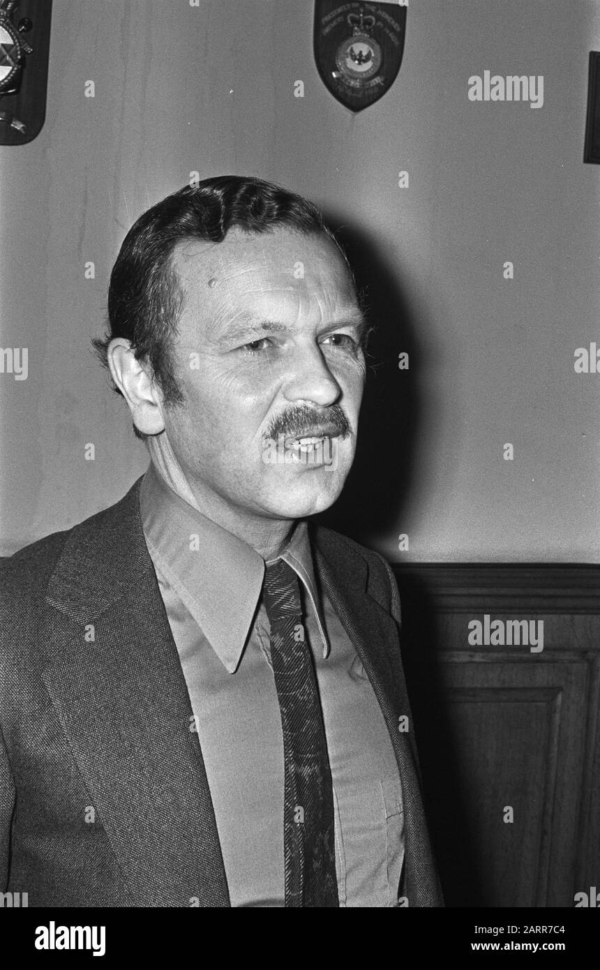 Driving drinking water laboratory hi-res stock photography and images ...