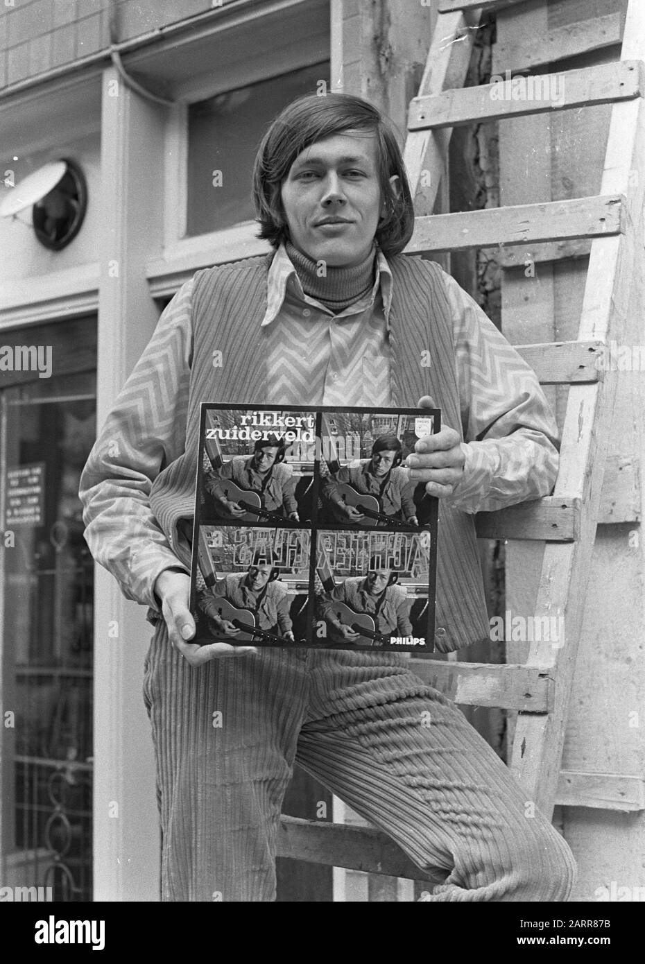 Music portraits hi-res stock photography and images - Alamy