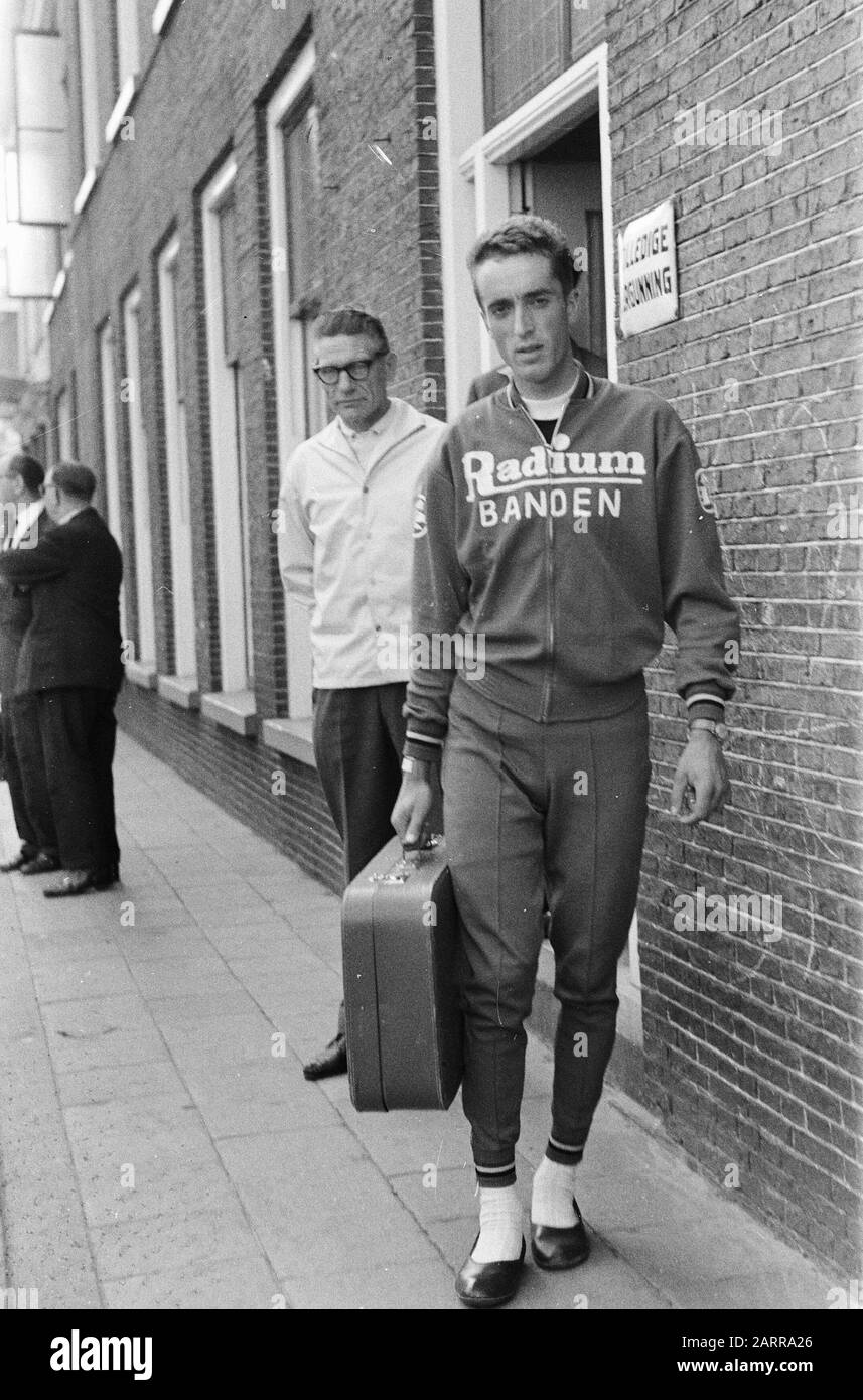 Tour van Nederland 1960 Finish second stage Heerenveen-Assen, Ab ...