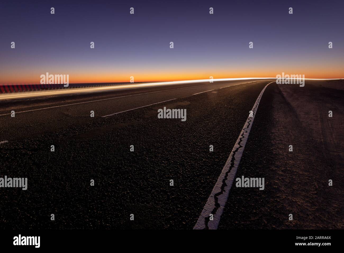 Night running sand hi-res stock photography and images - Alamy