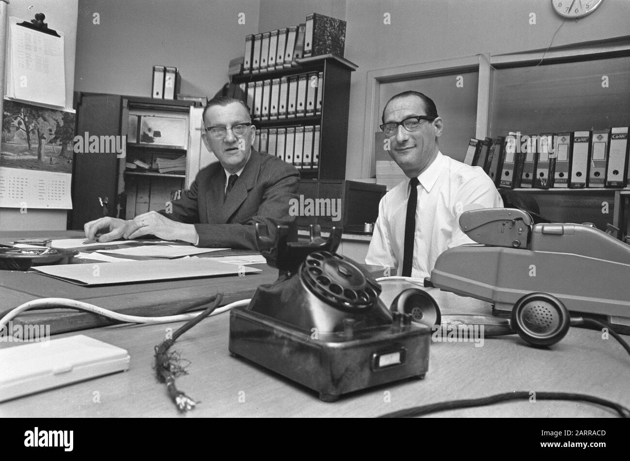 Phone cut off Black and White Stock Photos & Images - Alamy