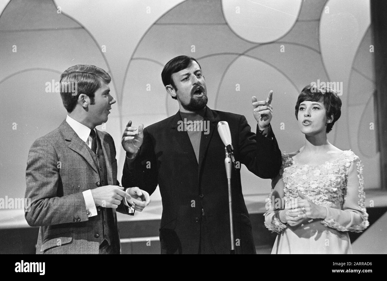 TV-show Trio Ronnie Tober, Roger Whittaker, and the Belgian singer ...