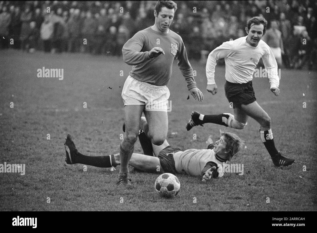 Tonny van der linden scores third goal hi-res stock photography and ...