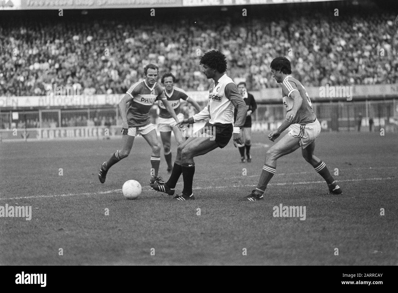 Ruud gullit football holland Black and White Stock Photos & Images - Alamy