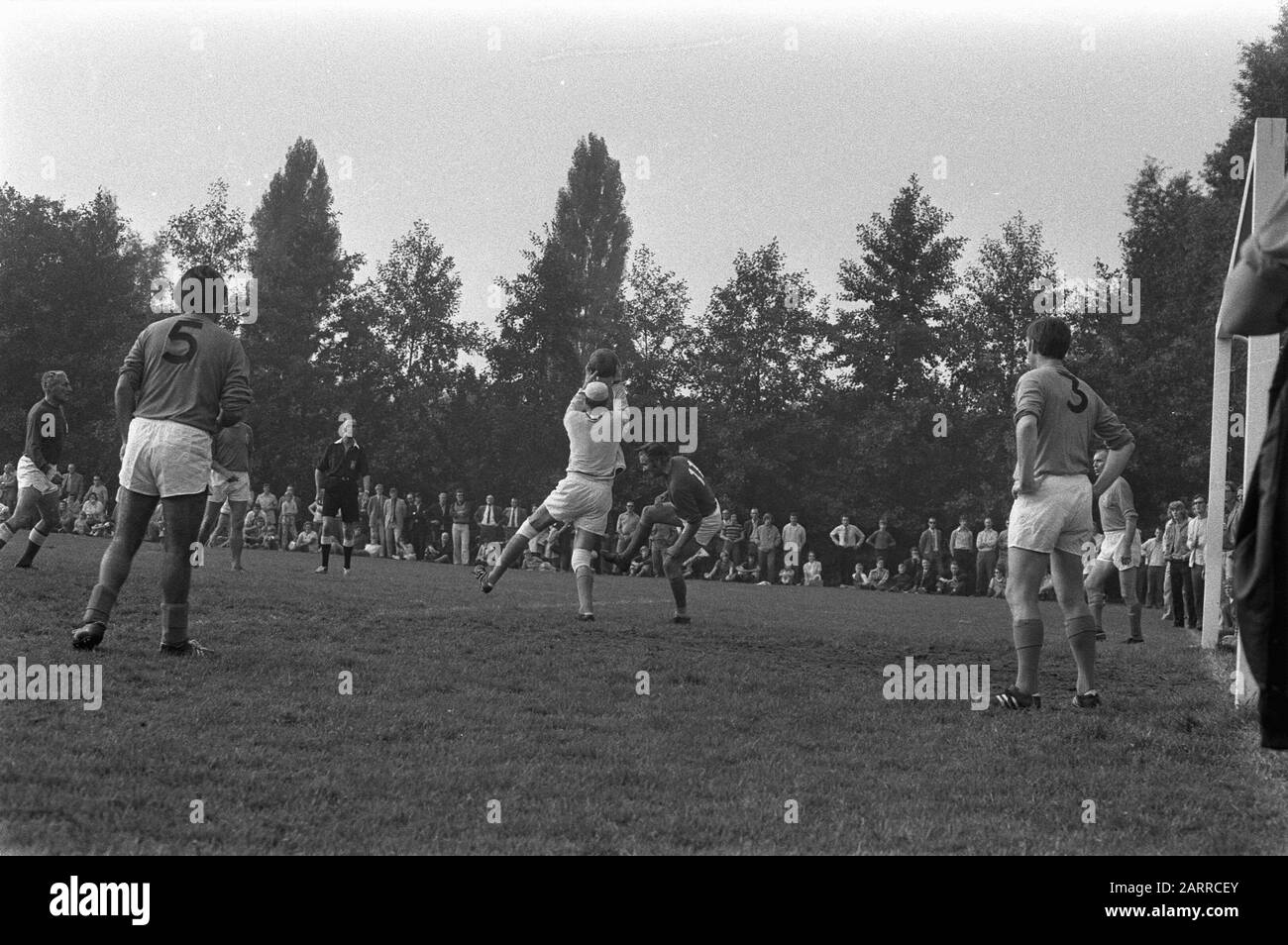 Football Old Internationals vs. Old Amsterdam 1-0 Date: October 2, 1971 ...