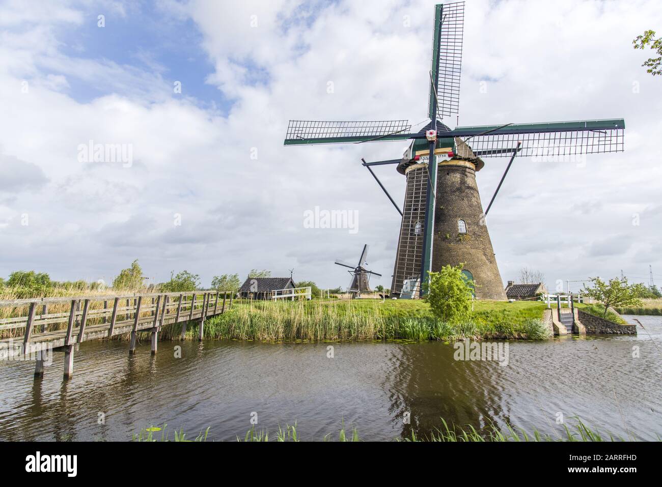 Travel in Netherlands . traditional Holland - Windmills . Windmills at ...