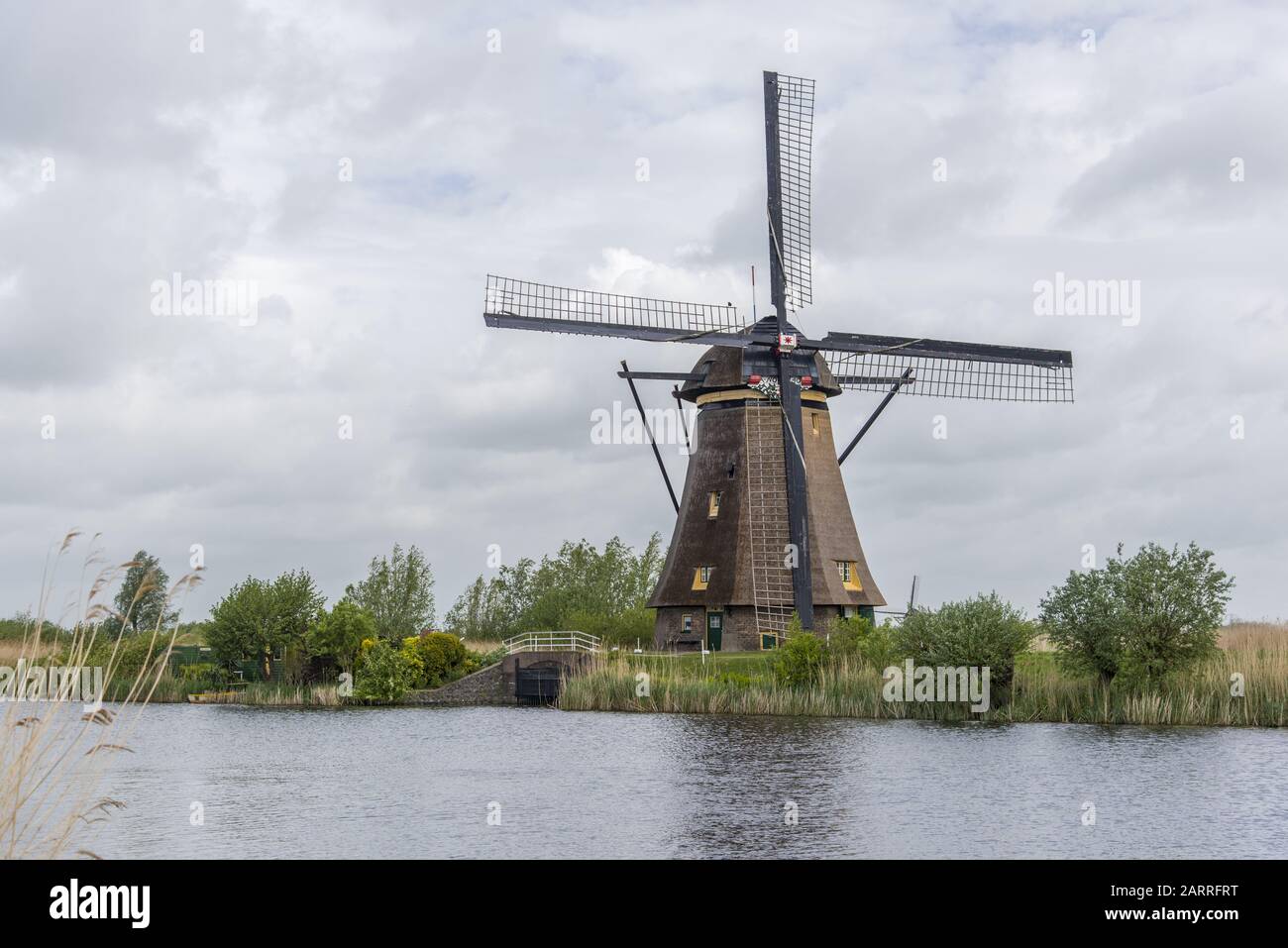 Travel in Netherlands . traditional Holland - Windmills . Windmills at ...