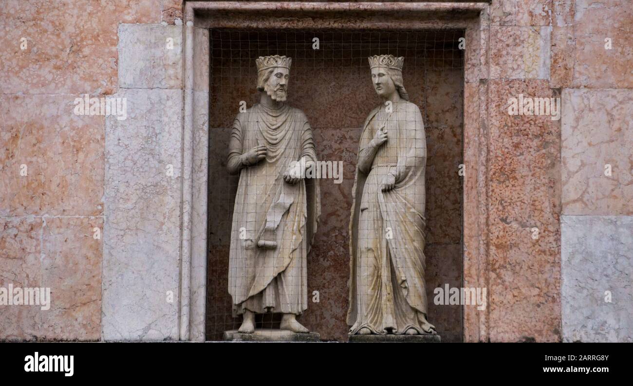 Statue of king solomon hi-res stock photography and images - Alamy
