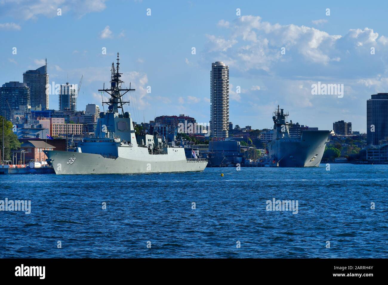 Hmas canberra naval vessel hi-res stock photography and images - Alamy