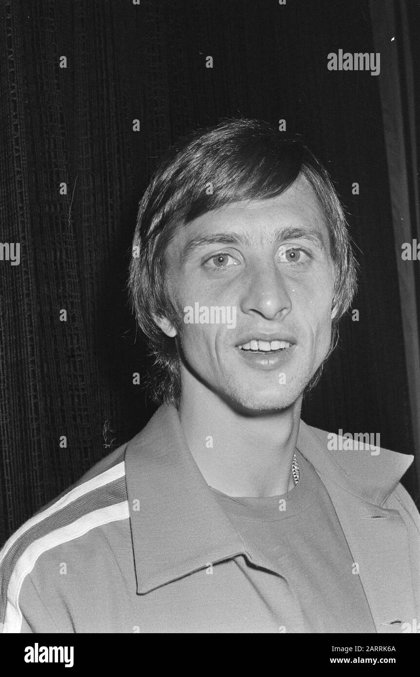John cruijff Black and White Stock Photos & Images - Alamy