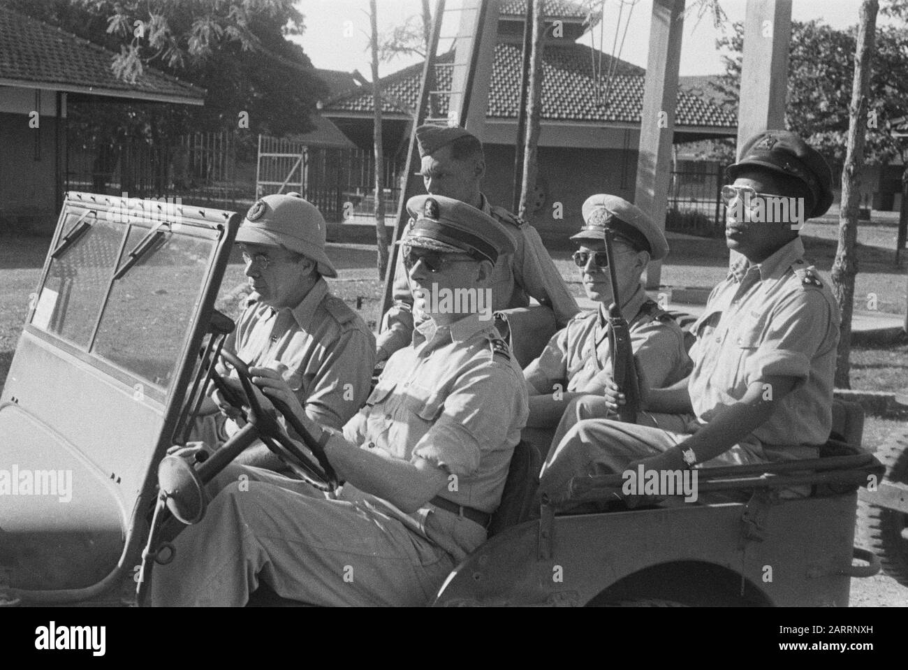 Visit of General S.H. Spoor and Lieutenant Governor General H.J. van ...