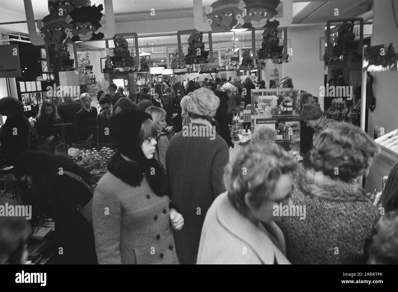 30 november 1971 hi-res stock photography and images - Alamy