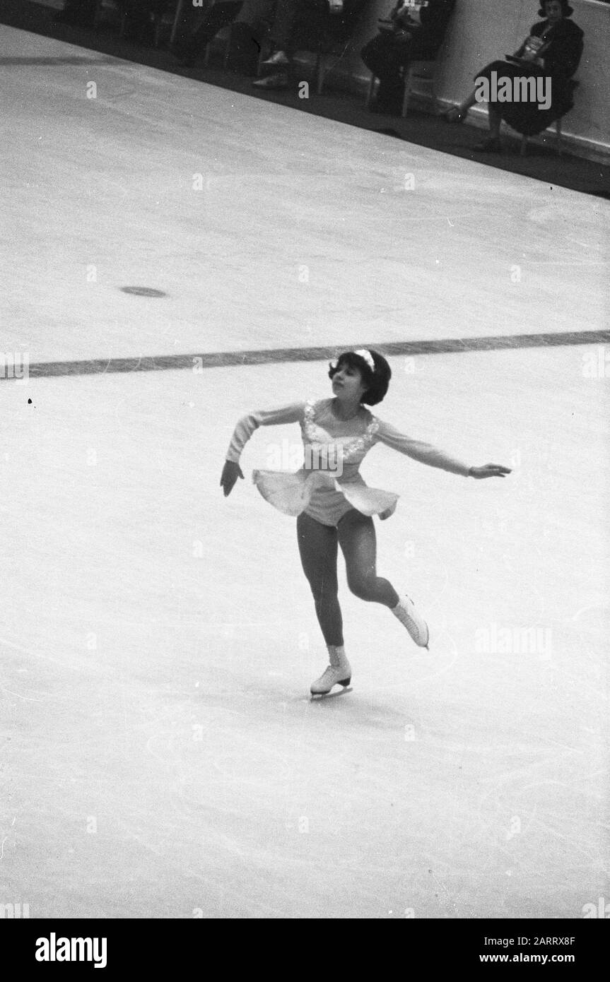 Sjoukje Dijkstra during her kur in Innsbruck Date: February 5, 1964 ...