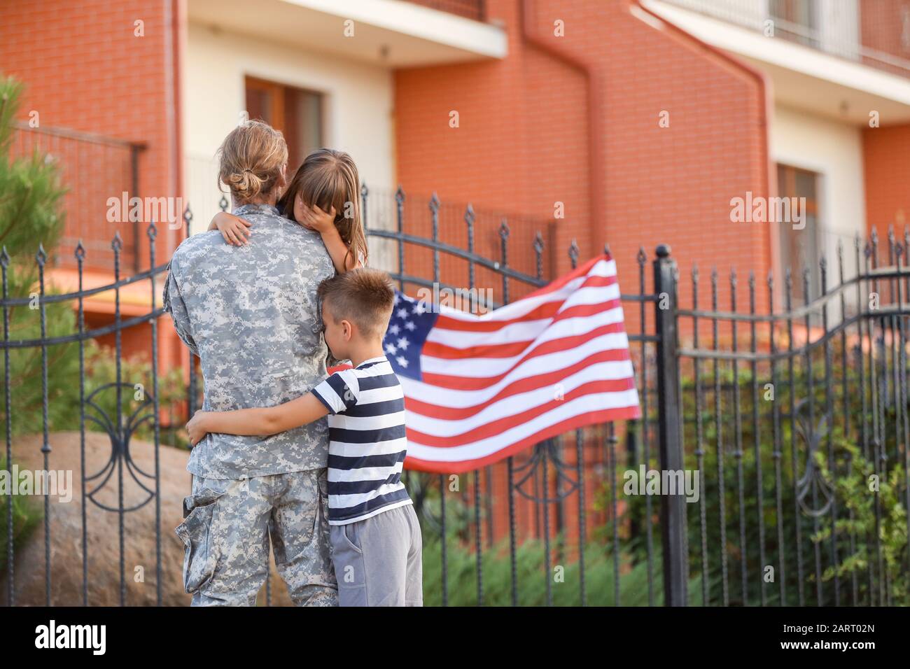 Father saying goodbye to family hi-res stock photography and images - Alamy