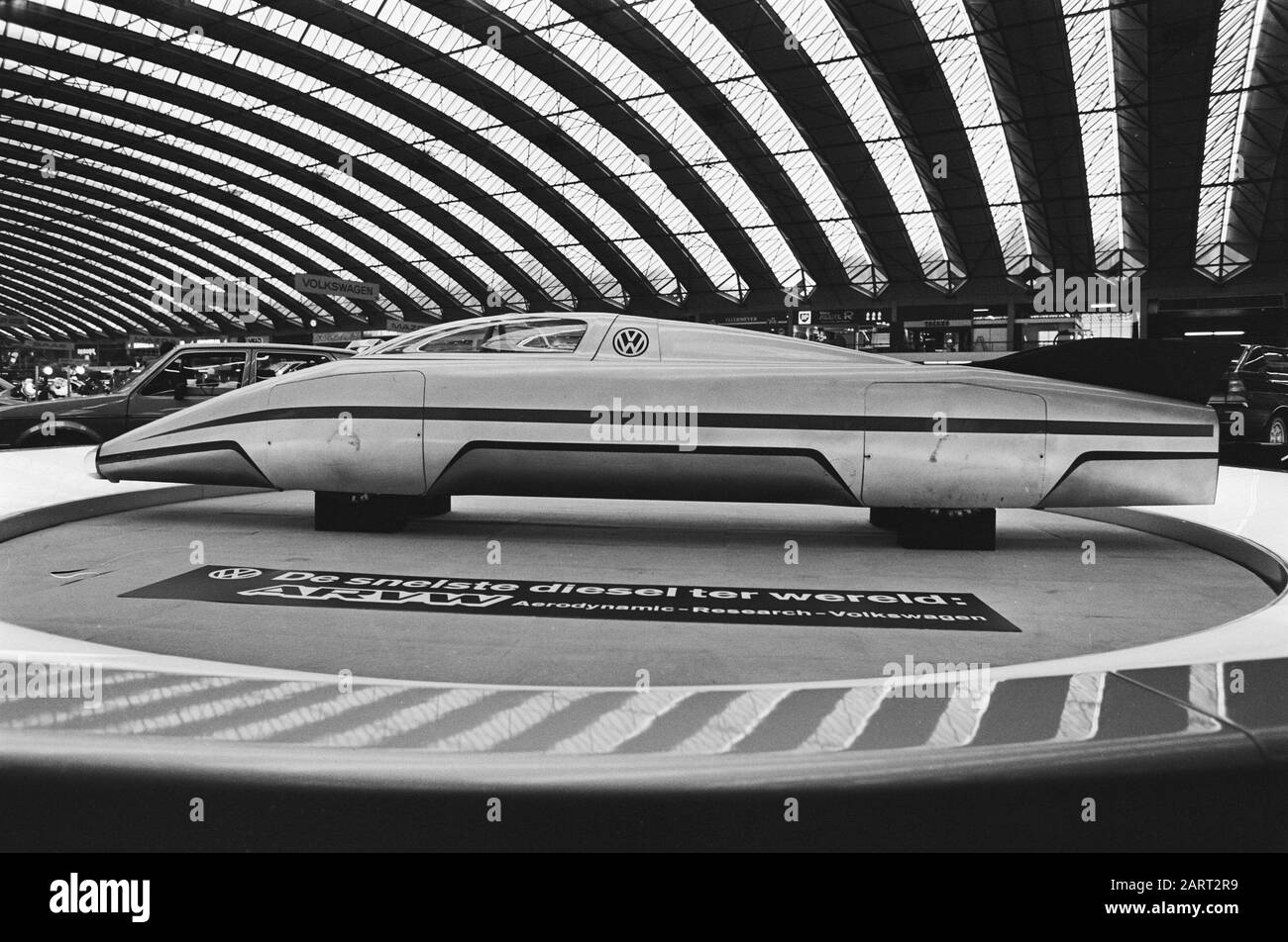 Cars aerodynamic design Black and White Stock Photos & Images - Alamy