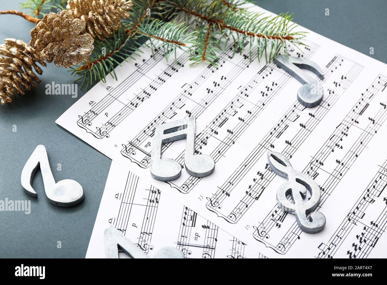 Note sheets and Christmas decor on grey background Stock Photo - Alamy
