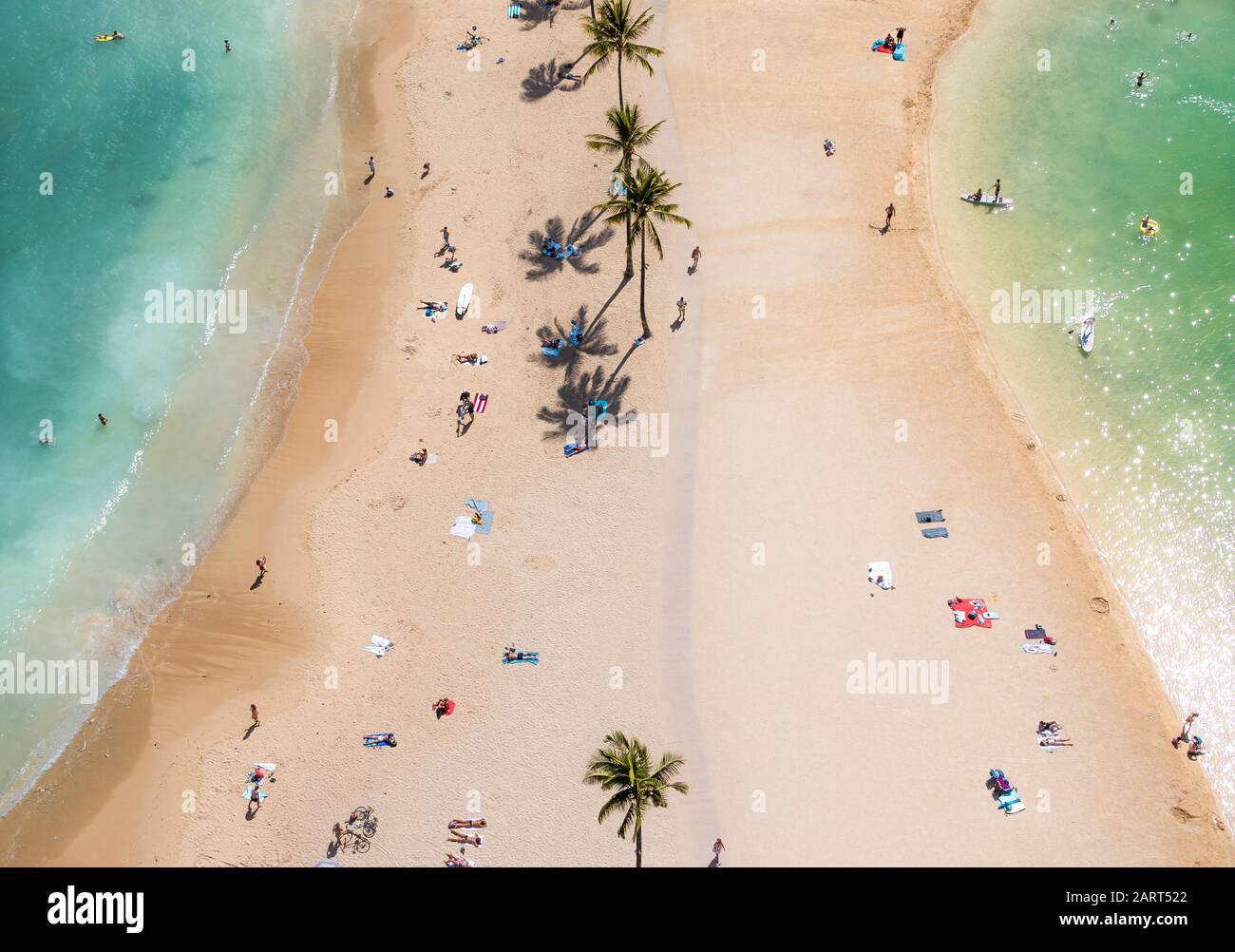 Drone nature tropical tourist beach hi-res stock photography and images ...