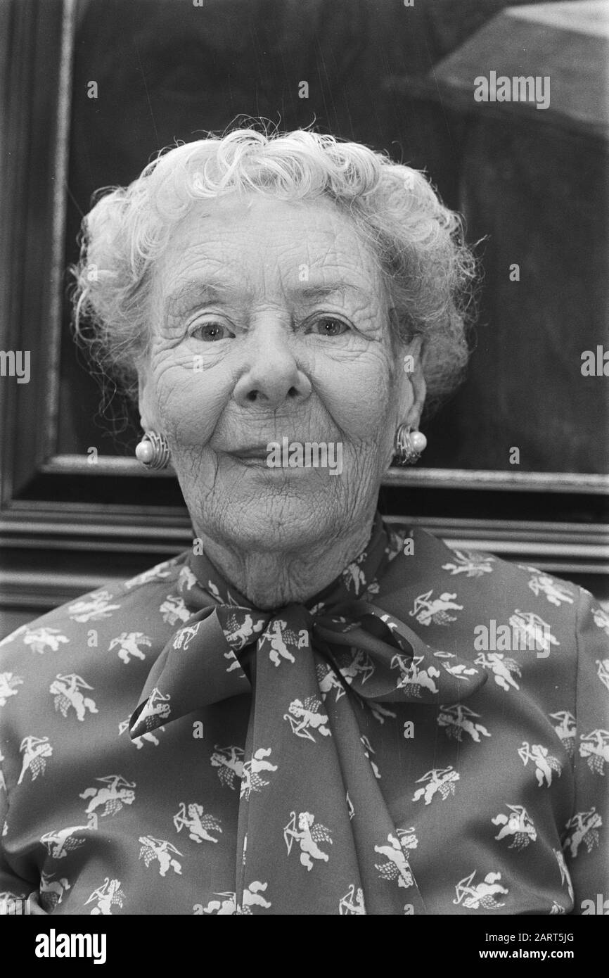 Sona heyblom hi-res stock photography and images - Alamy