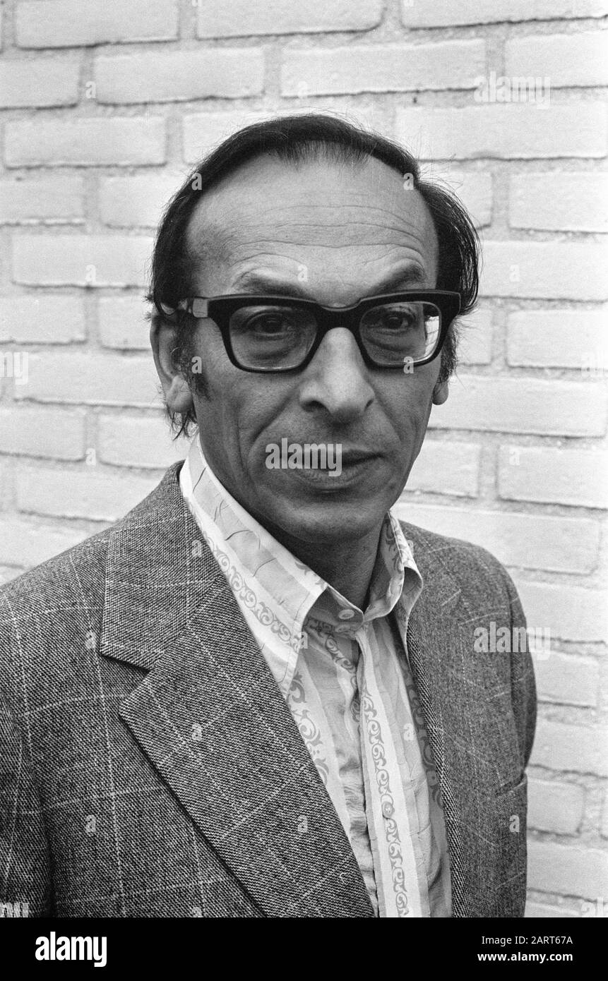 Soviet Expert Litvinoff (headline) Date: October 7, 1973 Stock Photo ...