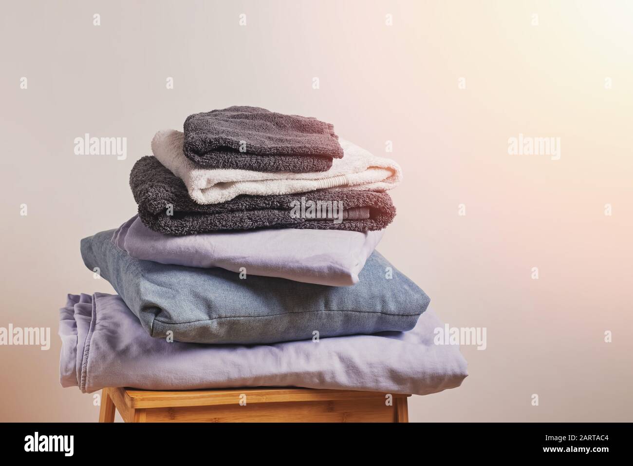 Linen chair hi-res stock photography and images - Alamy