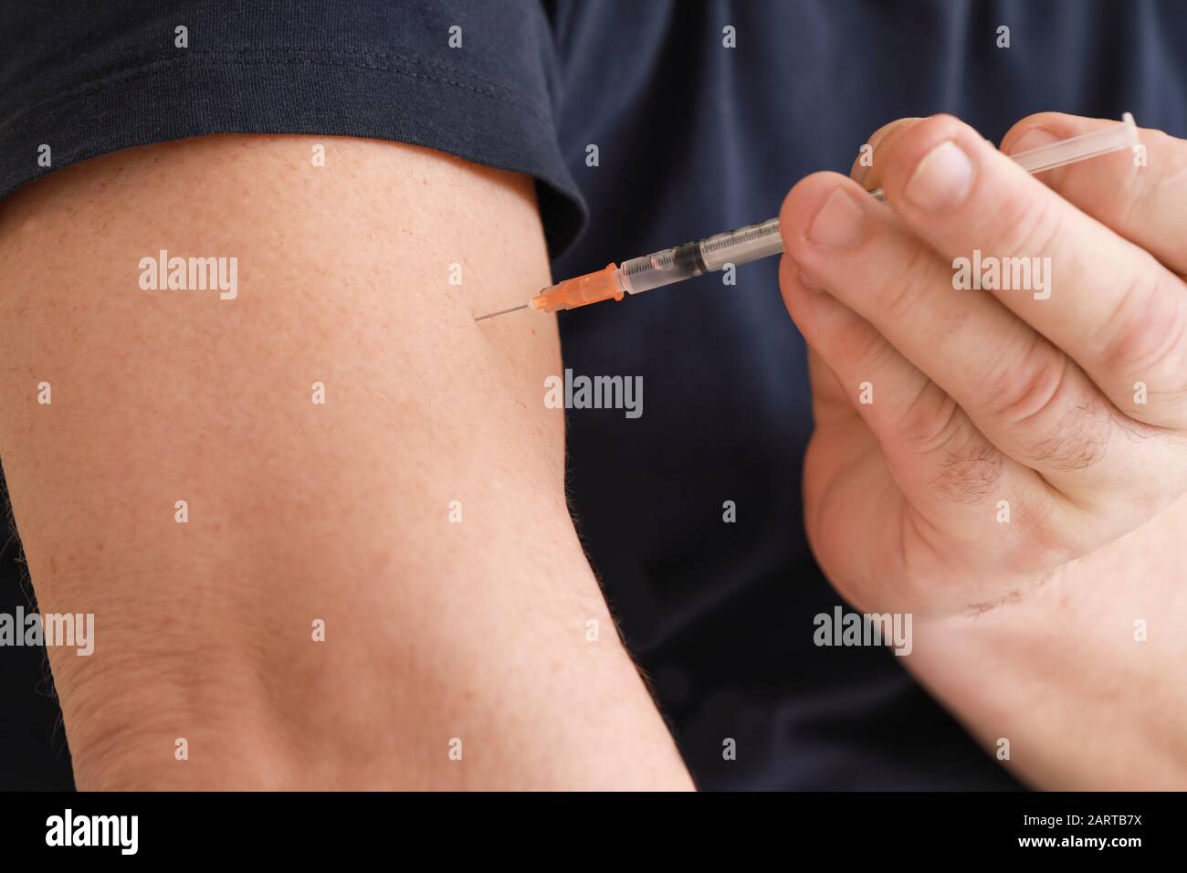 Insulin injection old hi-res stock photography and images - Alamy