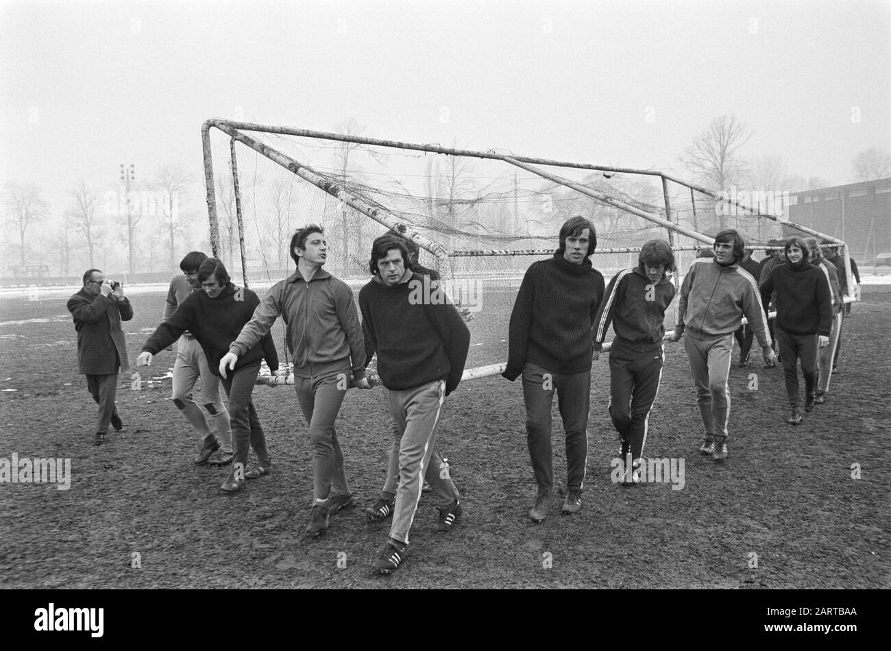 Supervision training Black and White Stock Photos & Images - Alamy